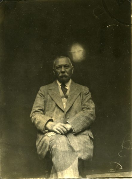 How Did Conan Doyle Become a Spiritualist? – Conan Doyle Collection